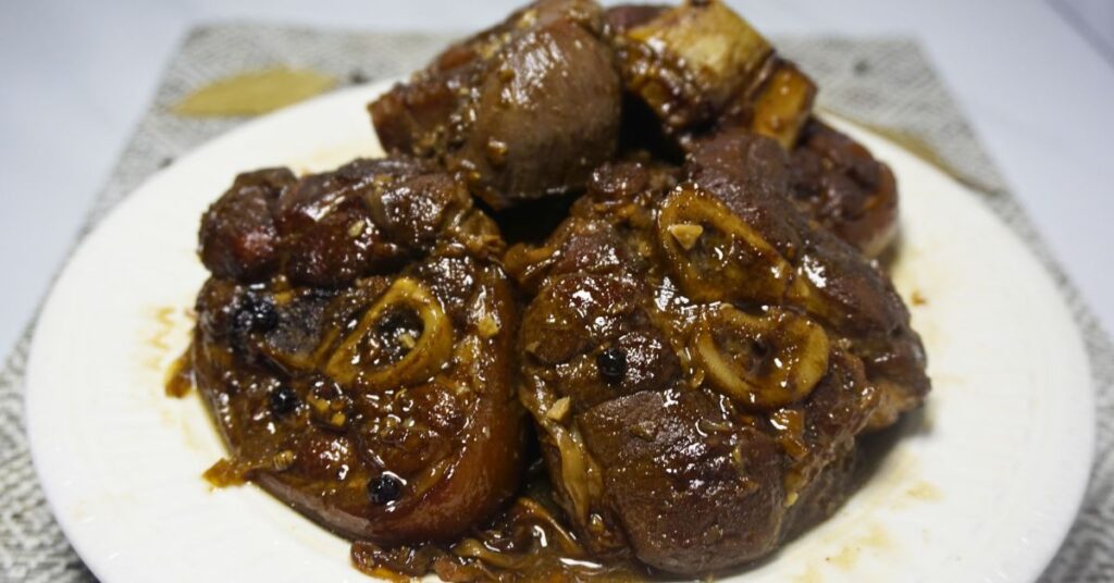 Paksiw na Pata - Pinoy Family Recipes