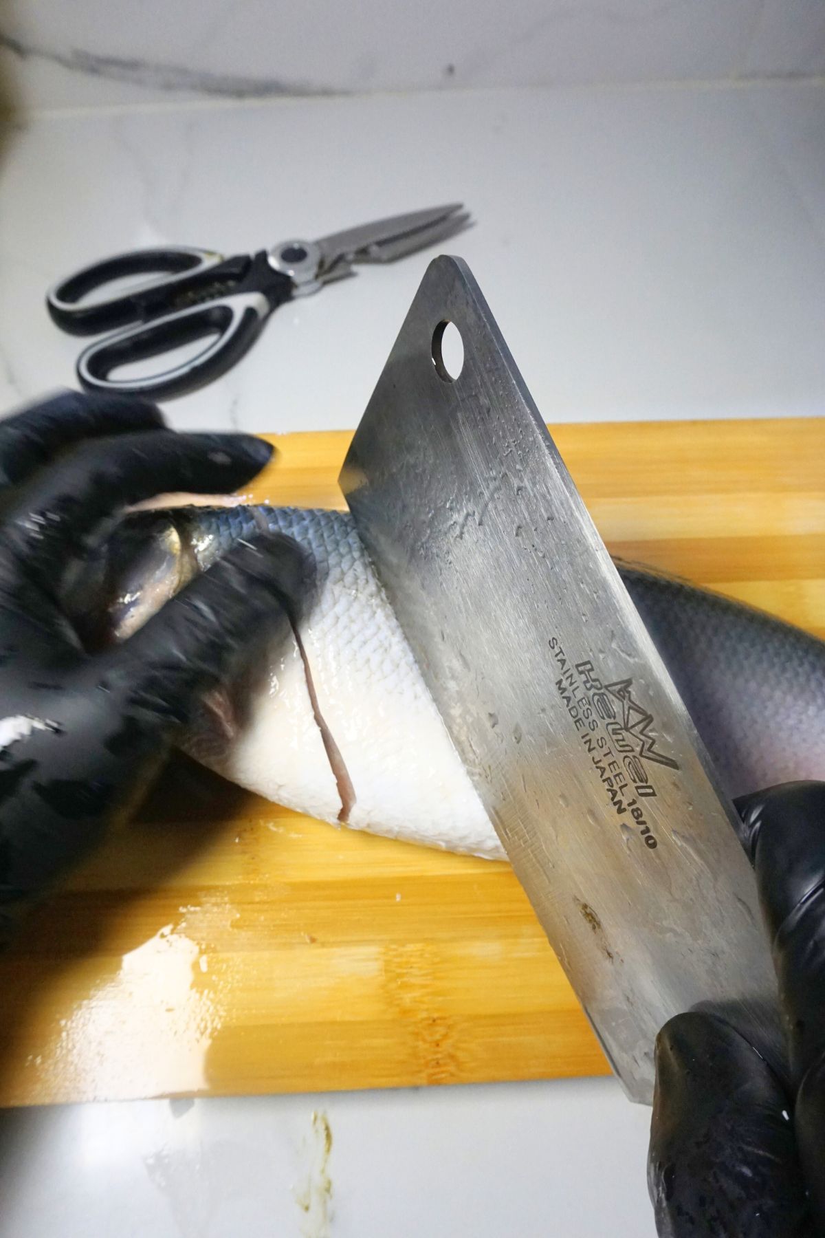 How To Clean Bangus (Milkfish) Like a Pro - Pinoy Family Recipes