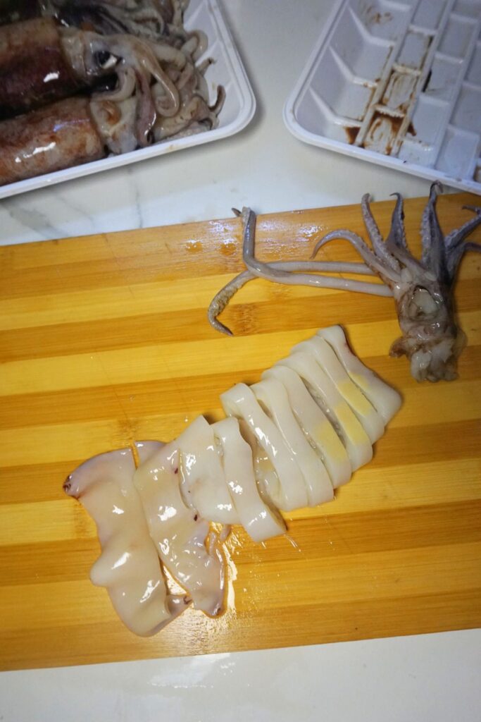 How to Clean Squid the Easy Way - Pinoy Family Recipes